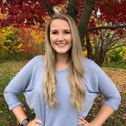 Meet Valedictorian Emily Wright – Mount Saint Vincent University